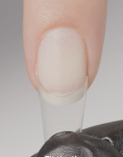 SBS: CND™ Stiletto Tips